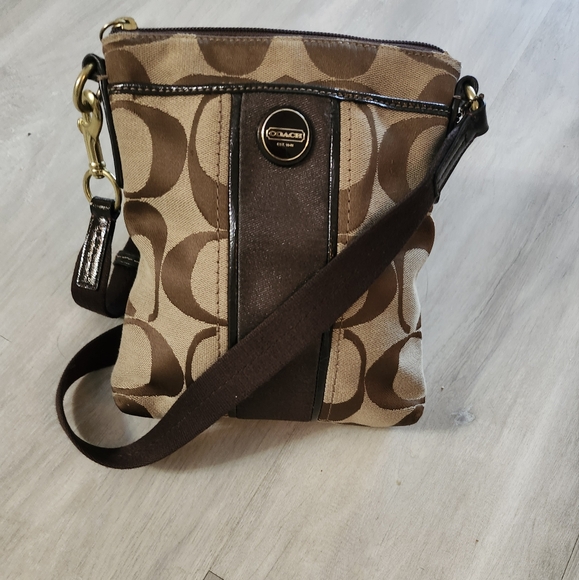 Coach | Bags | Coach Legacy Crossbody | Poshmark